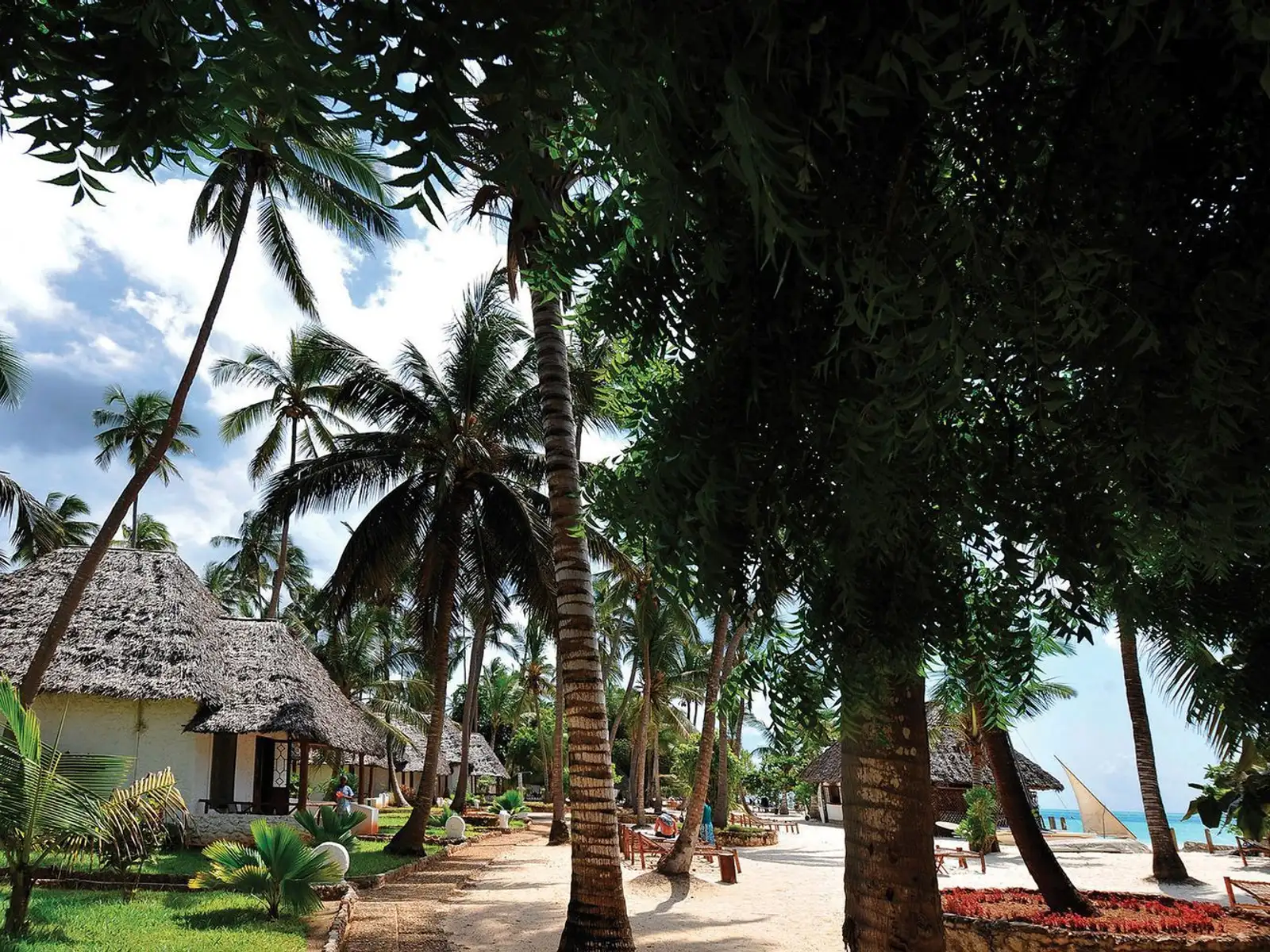 Beachbound - Zanzibar - Diamonds Mapenzi Beach Resort
